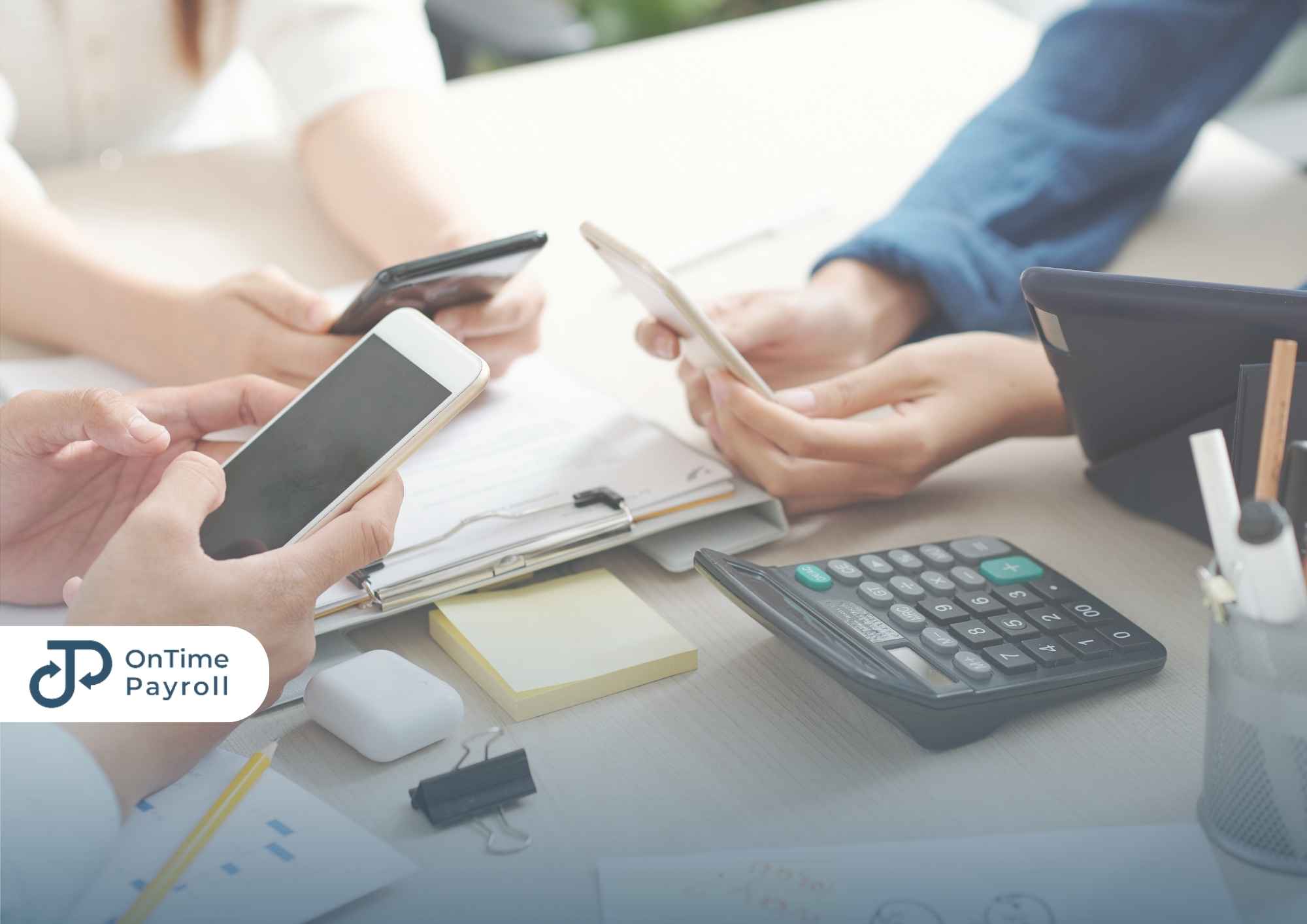 8 Aplikasi Pembuatan Slip Gaji Gratis dan Mudah Digunakan! - OnTime Payroll